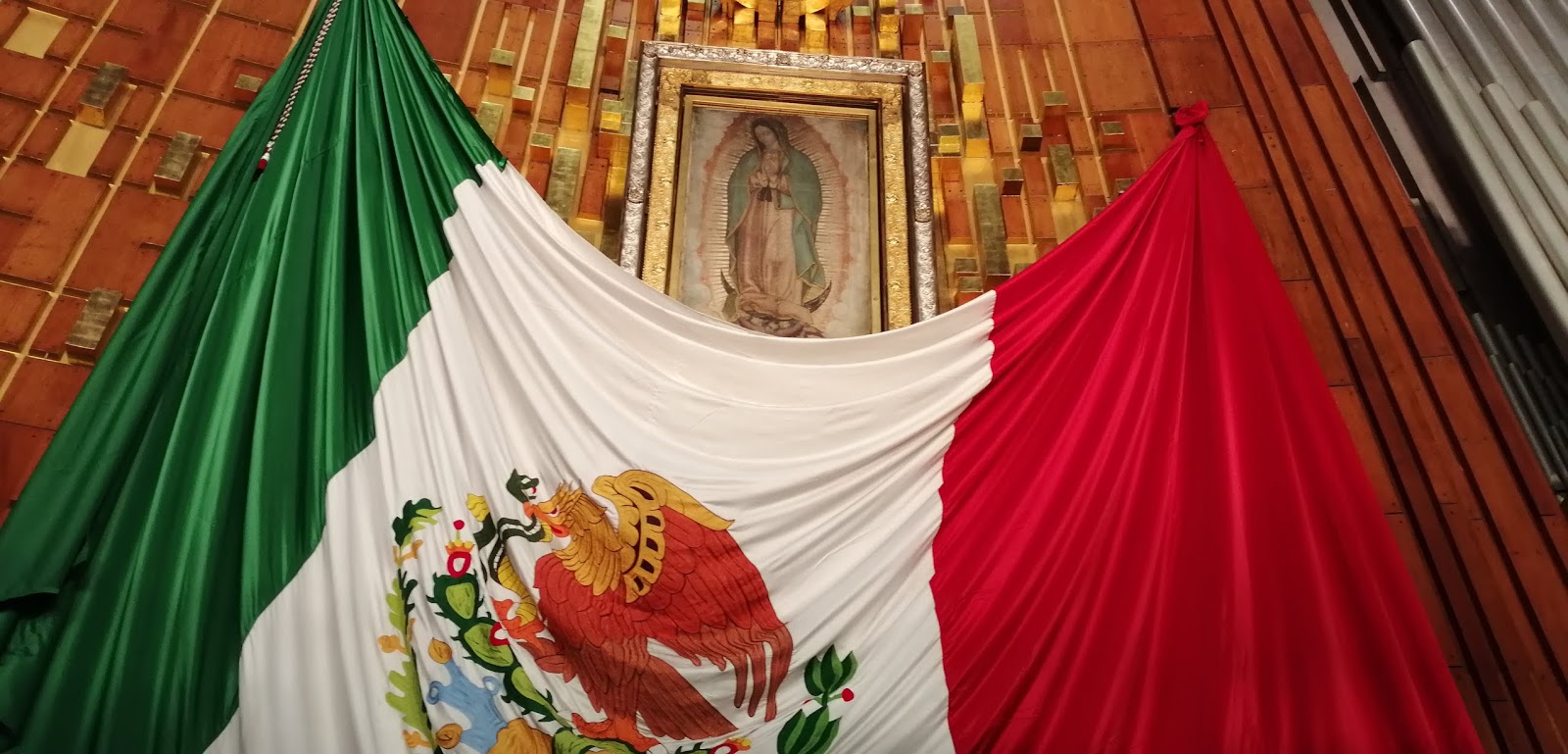 CATHOLIC MAGAZINE: Las 5 apariciones de la Virgen de Guadalupe