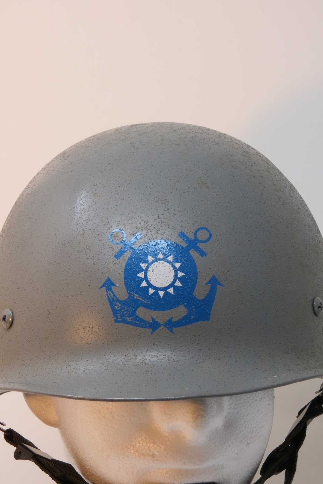 Mannie Gentile: Combat Helmets of the 20th Century: Taiwan M1 helmet, Navy