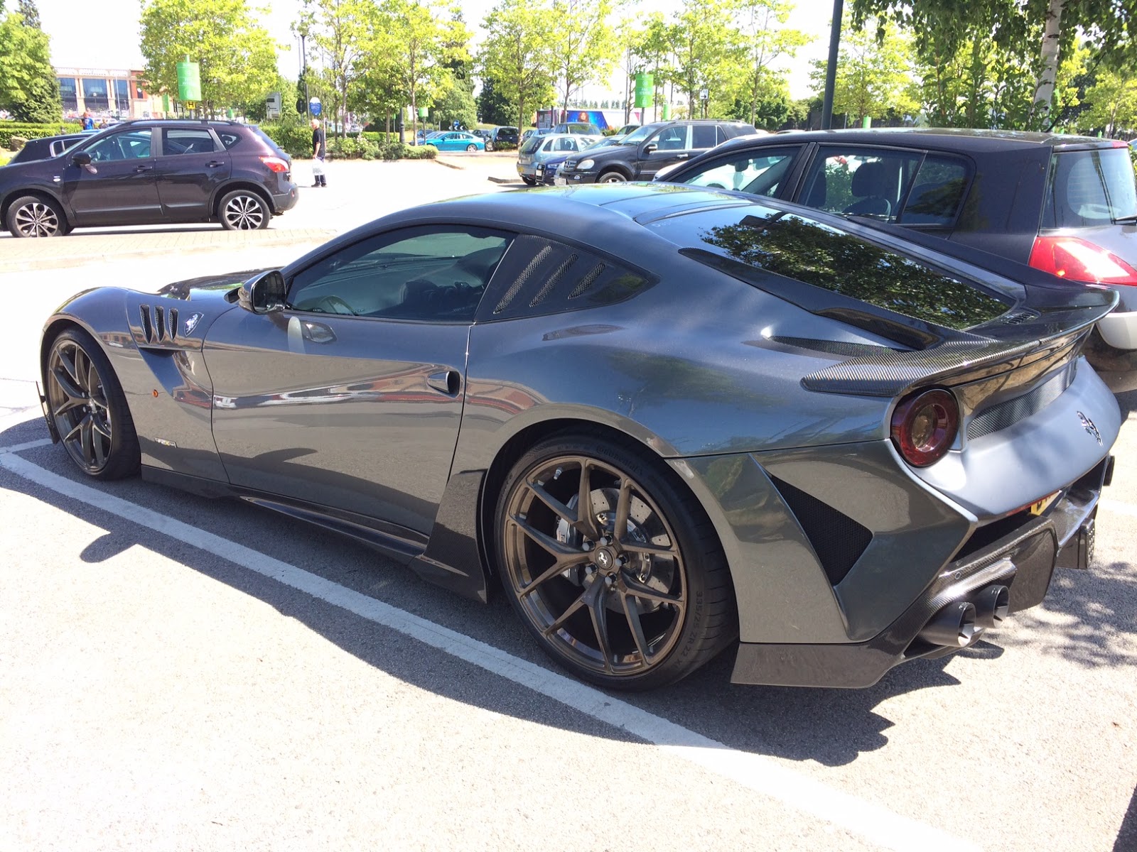 Dream Car Spotter: Ferrari F2X Longtail (Onyx) 2017