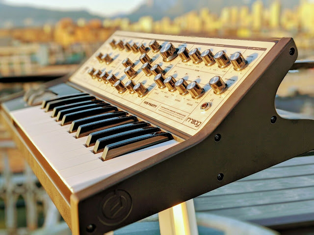 MATRIXSYNTH: MOOG Sub Phatty Synthesizer
