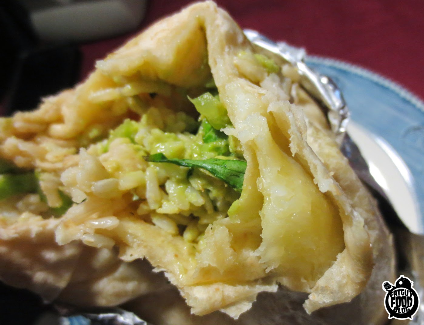 FATGUYFOODBLOG: A Tale of Two Quesaritos: Taco Bell vs. Chipotle