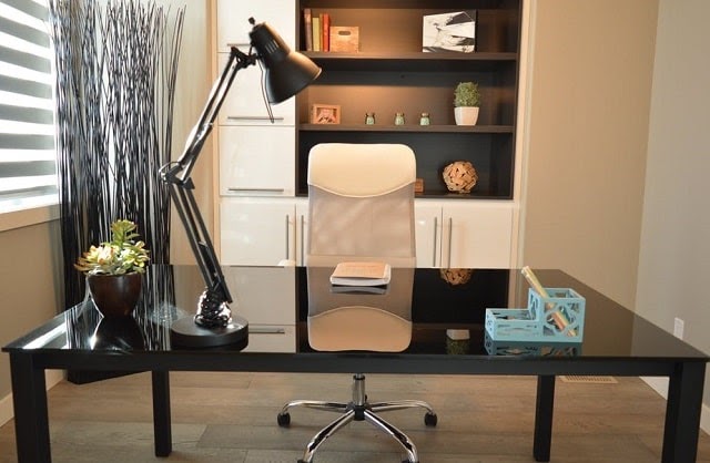 Bootstrap Business: 6 Personal Items That You Need at Work