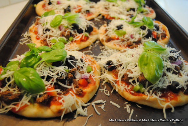 Italian Flatbread Pizza