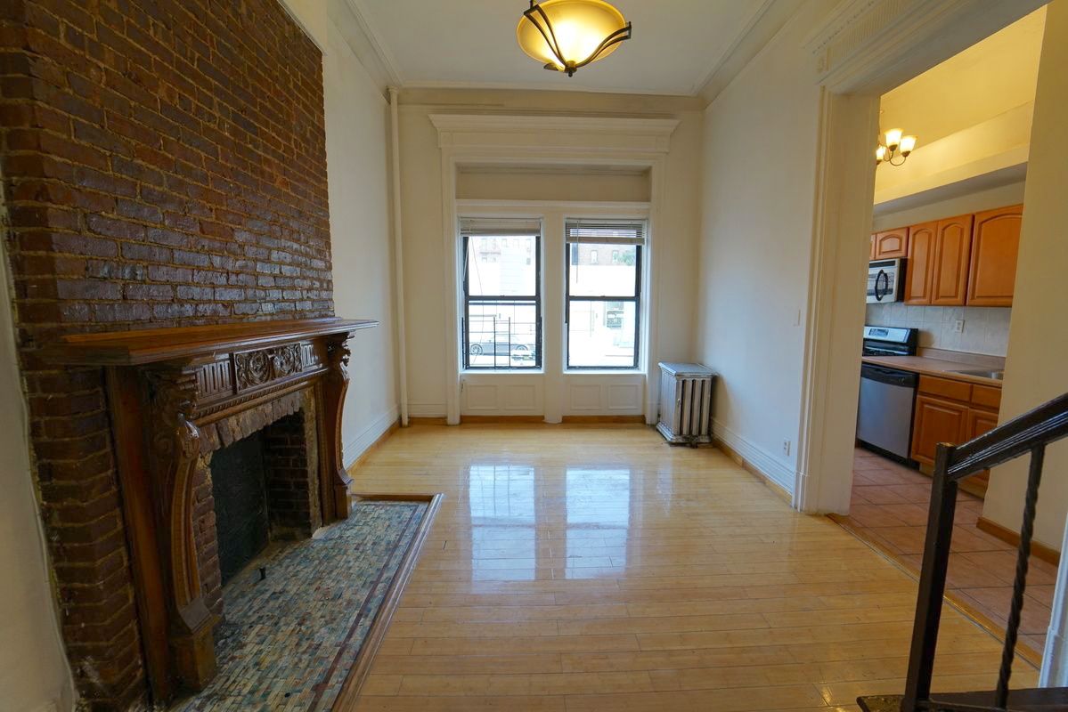 H A R L E M + B E S P O K E: RENT: RALPH ELLISON TOWNHOUSE ON SUGAR HILL