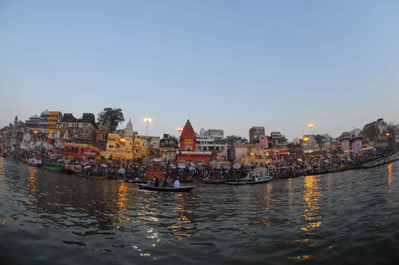 Inde & Voyages : impressions, saveurs: Une vue de Varanasi