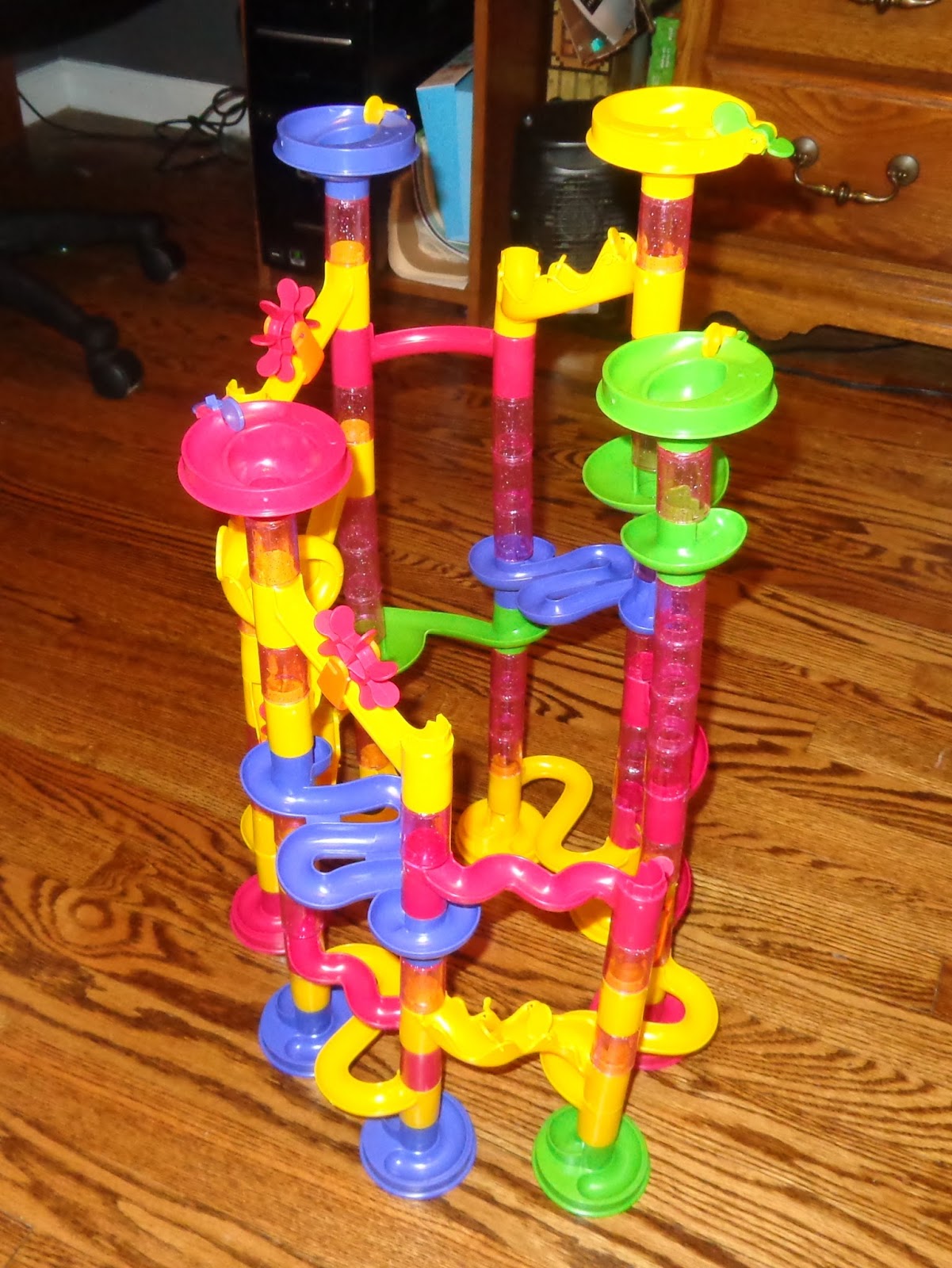 Trying To Go Green: Mega Fun Marble Fun Run 105pc Set