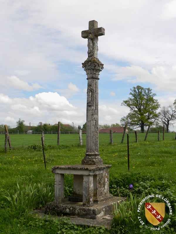 PATRIMOINE DE LORRAINE: VITREY (54) - Croix-calvaire de Messipierre (1734)