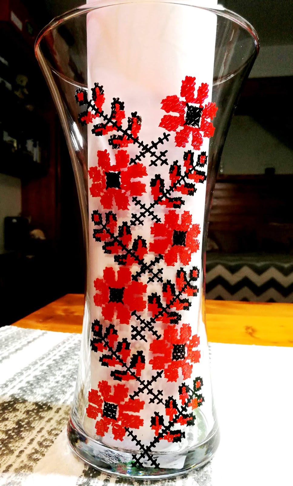 Handmade By Do : Hand painted glass vase- Traditional Romanian Design ...