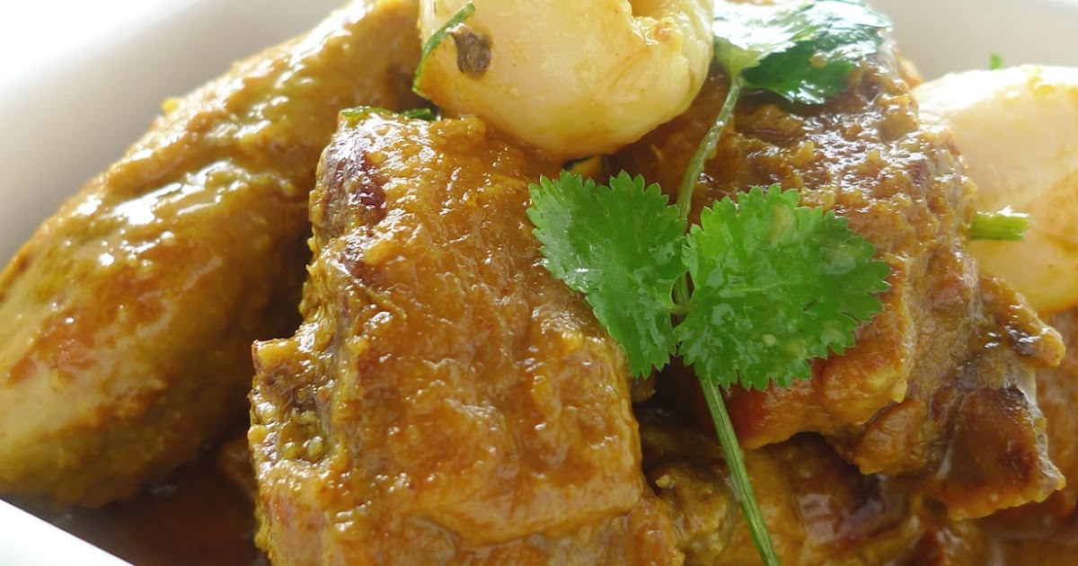 Minty's Kitchen: Red Duck Curry With Lychees