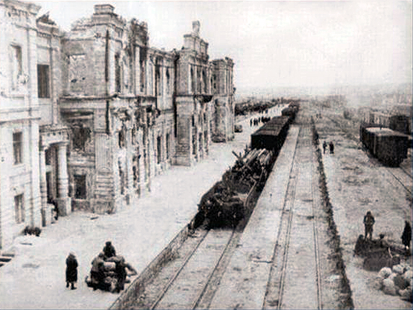 transpress nz: Stalingrad railway station