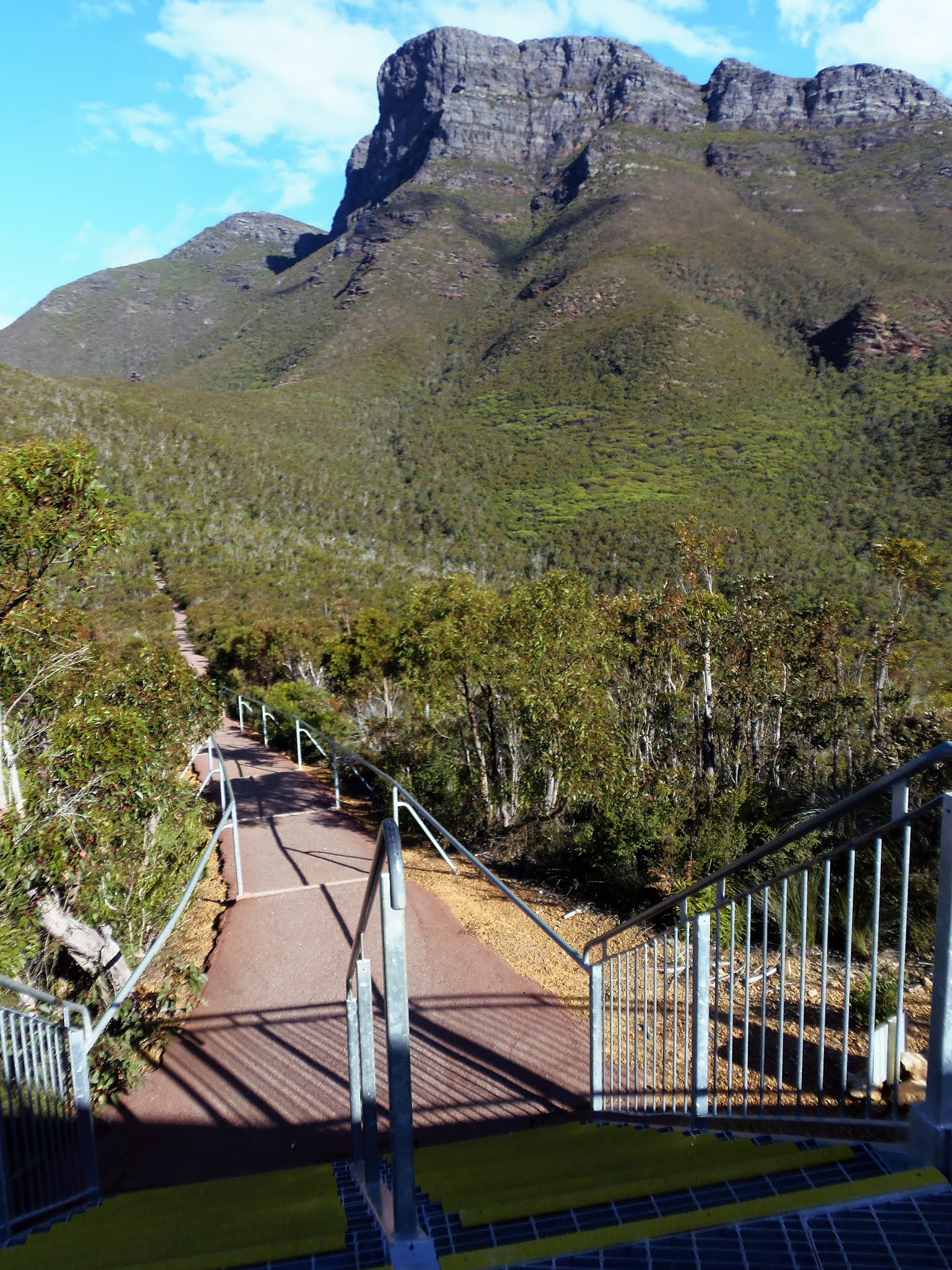 Goin' Feral One Day At A Time: Bluff Knoll Carpark to First Arrow ...