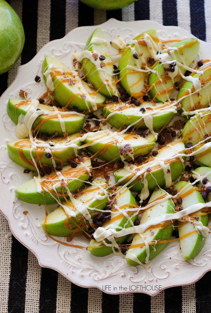 Caramel Apple Nachos #desserts #apple #caramel #yummy #pumpkin