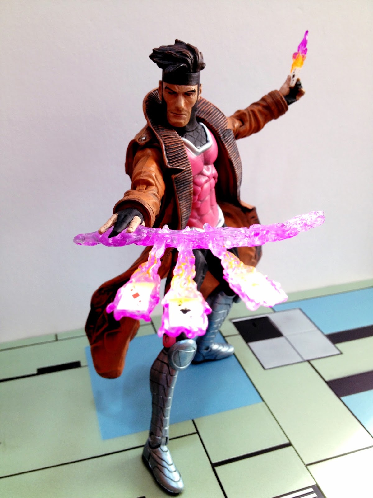 Combo's Action Figure Review: Gambit (Marvel Select)