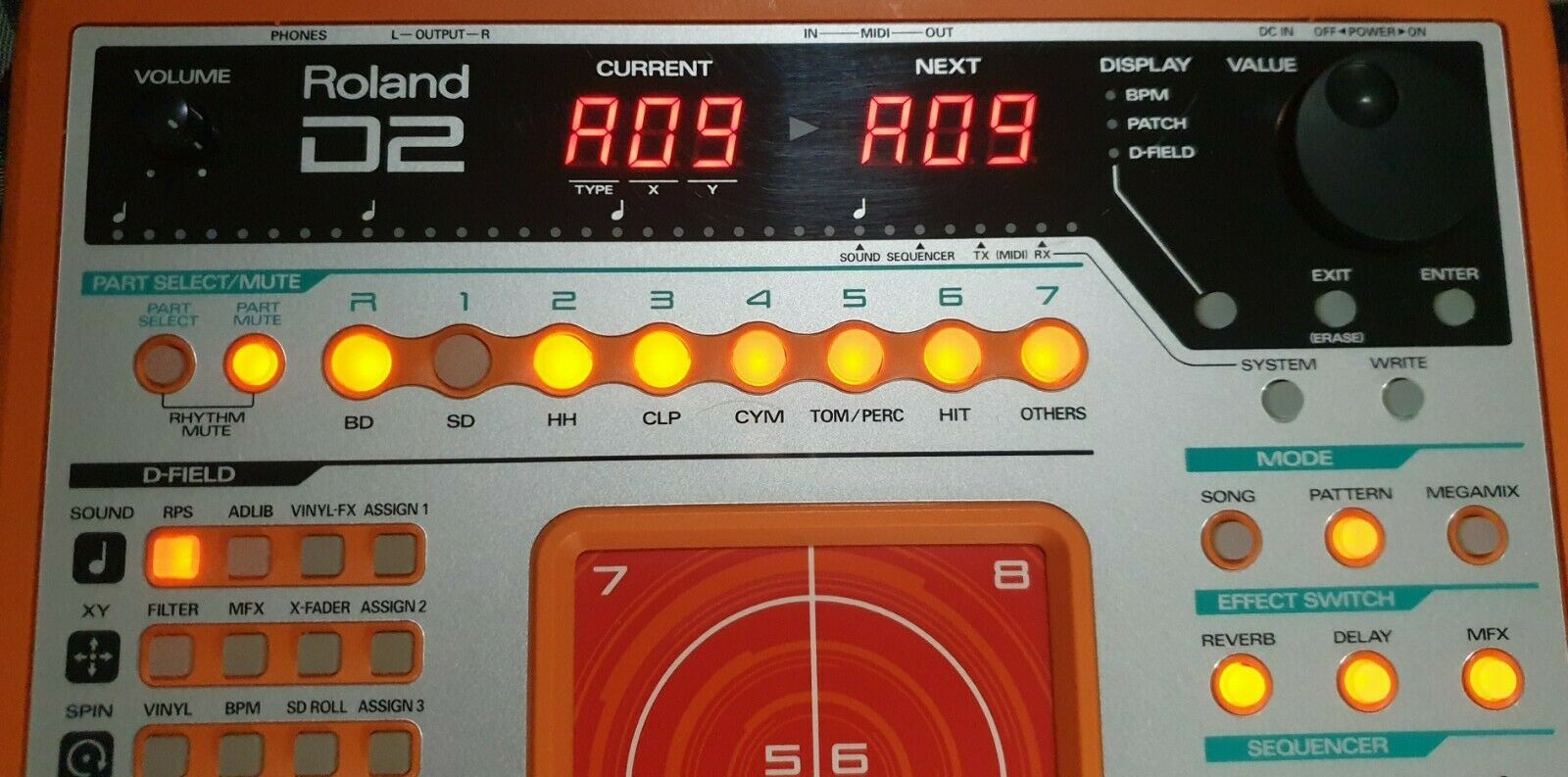 MATRIXSYNTH: Roland D2 Synth MIDI Groovebox Drum Machine w/ D-Field ...