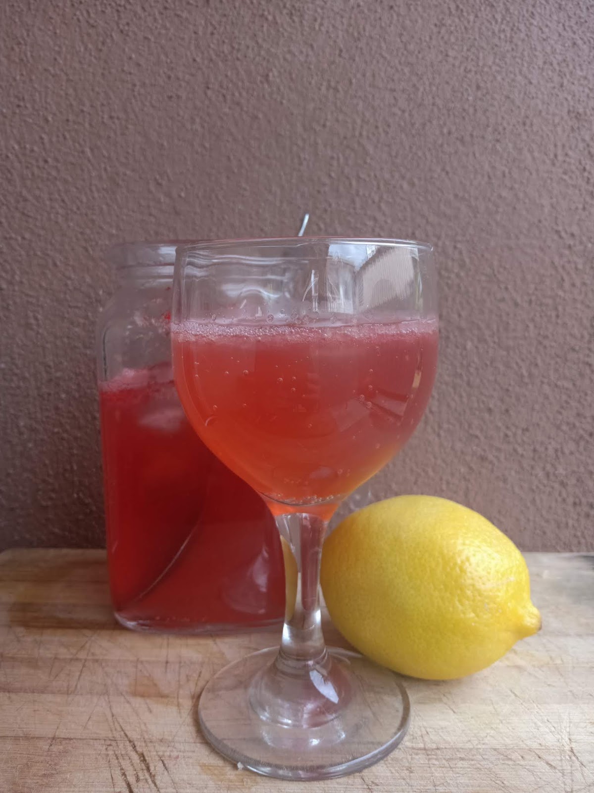 5214: Sweet Quenches : Red Sparkling Lemonade Mocktail