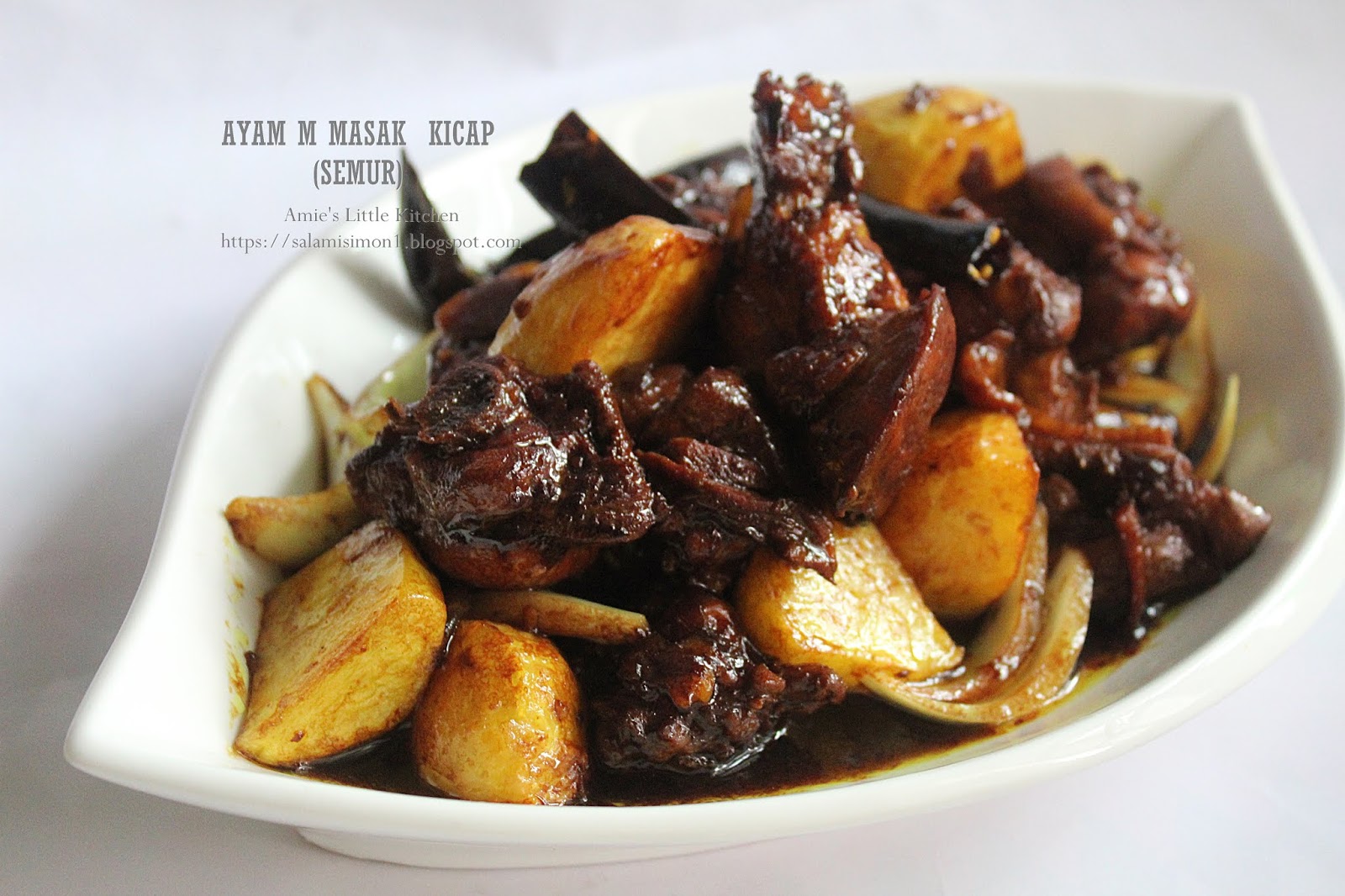 Ayam Masak Kicap (Semur) - Amie's Little Kitchen