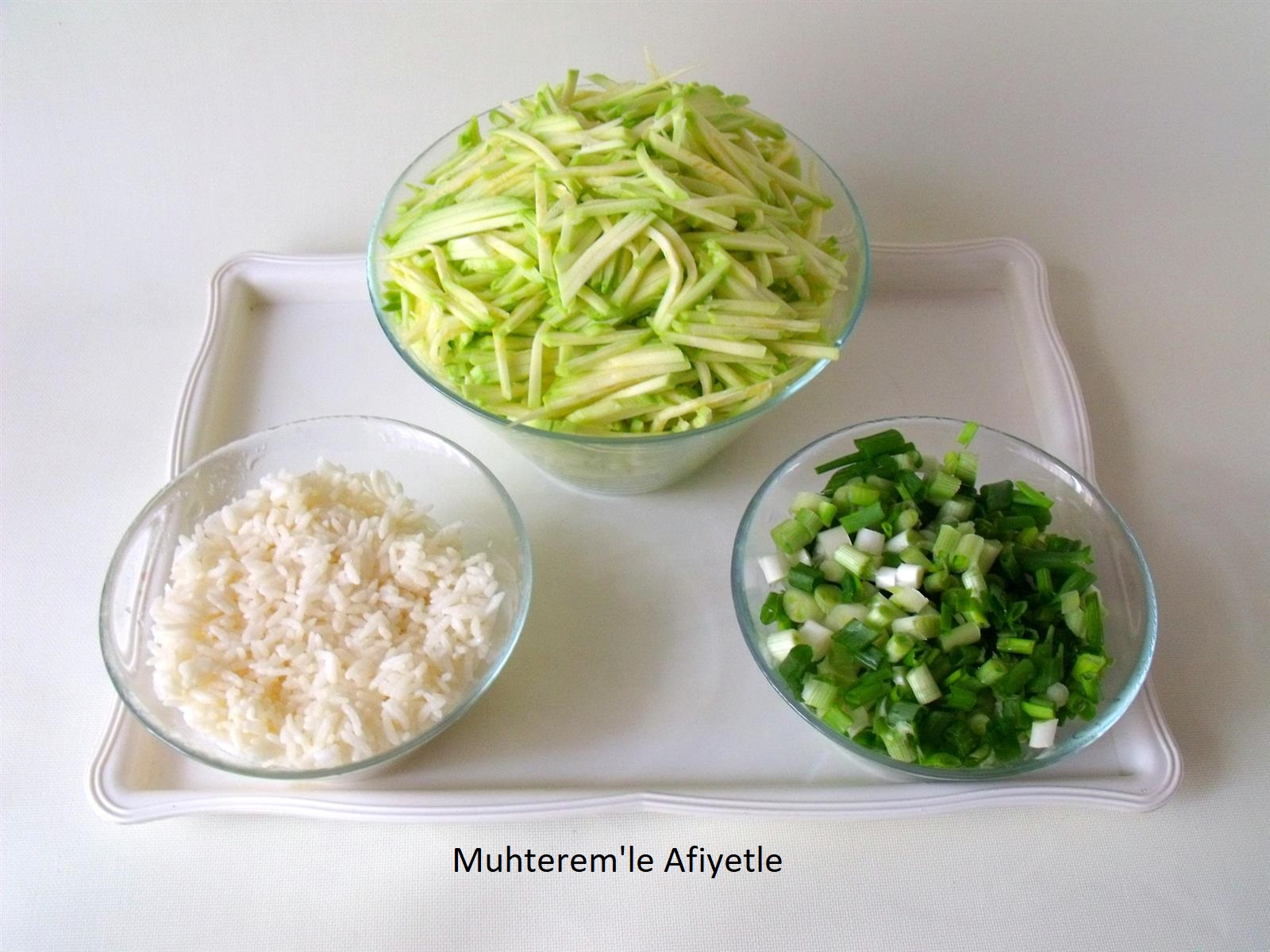 Muhterem'le Afiyetle: NURANİYE (PİRİNÇLİ KABAK SALATASI)