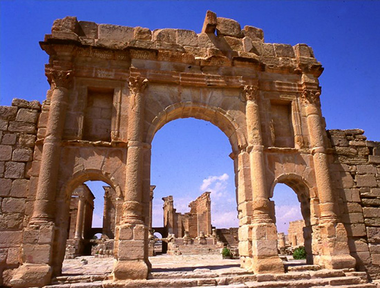 PORTA DI ANTONINO PIO