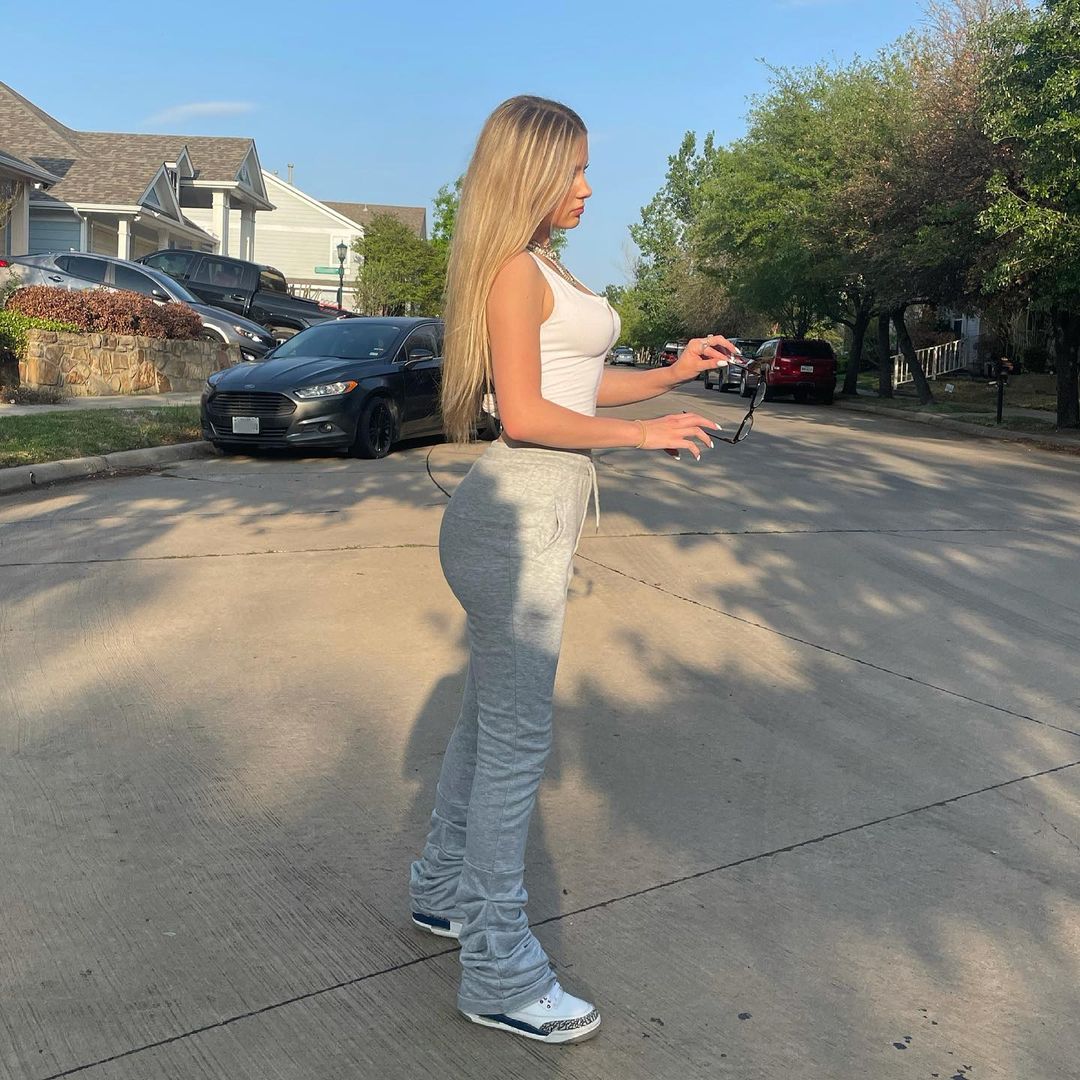 Starlet Arcade: Hot Lexi Drew