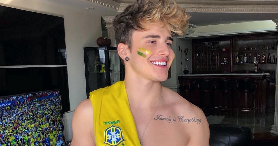 Lovely Boys: Alex Mapeli