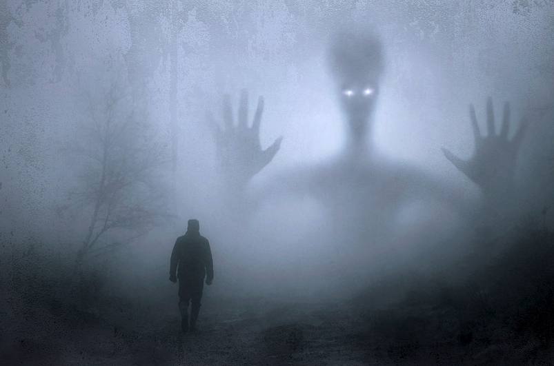 The Gray Man of Pawleys Island - Discovery Planet