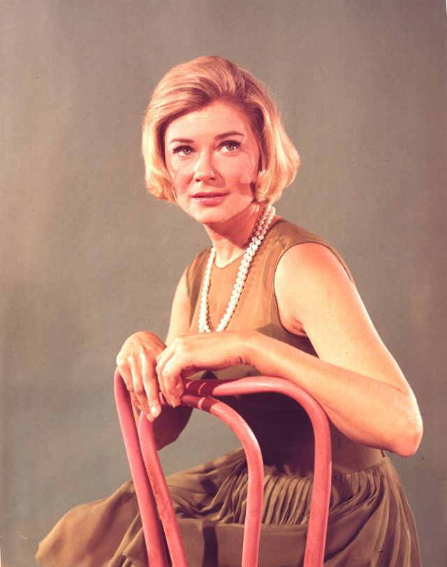 40 Beautiful Photos of Hope Lange in the 1950s and ’60s ~ Vintage Everyday