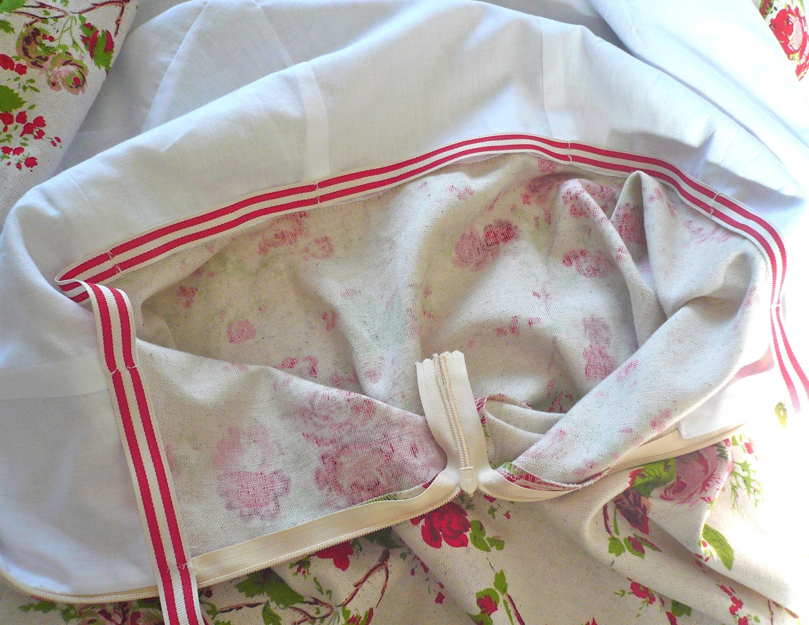 Handmade Jane: Tutorial: How to Make a Waist Stay