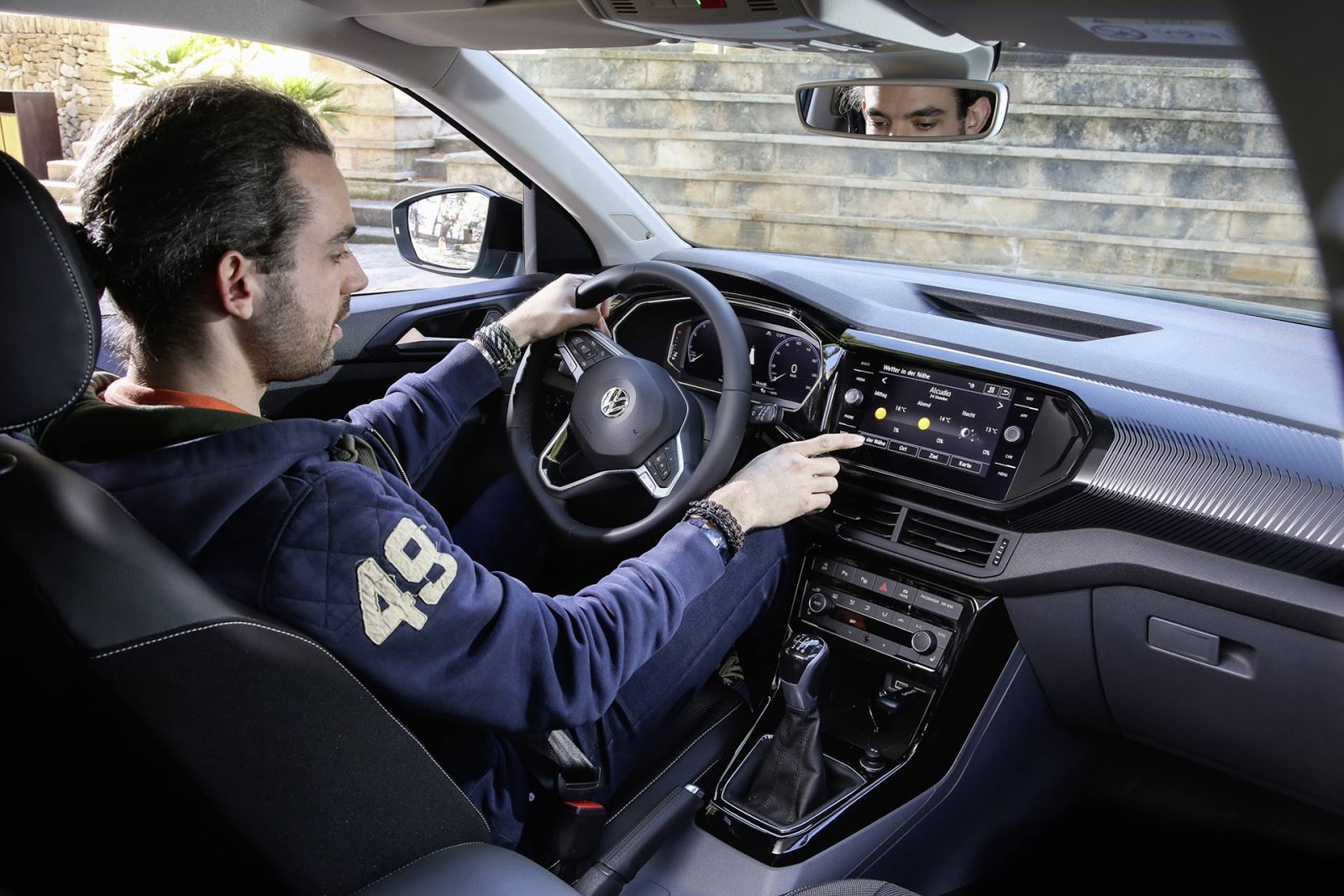 Volkswagen T-Cross ganha esportividade com pacote R-Line