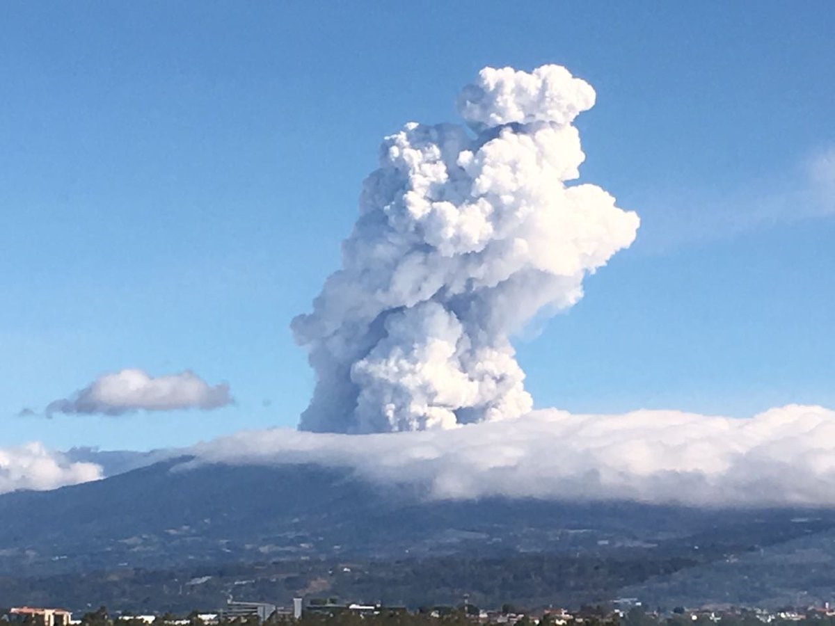 Erupción Volcán Poás