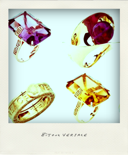 Les instantanés du luxe: Versace lance sa première collection de bijoux