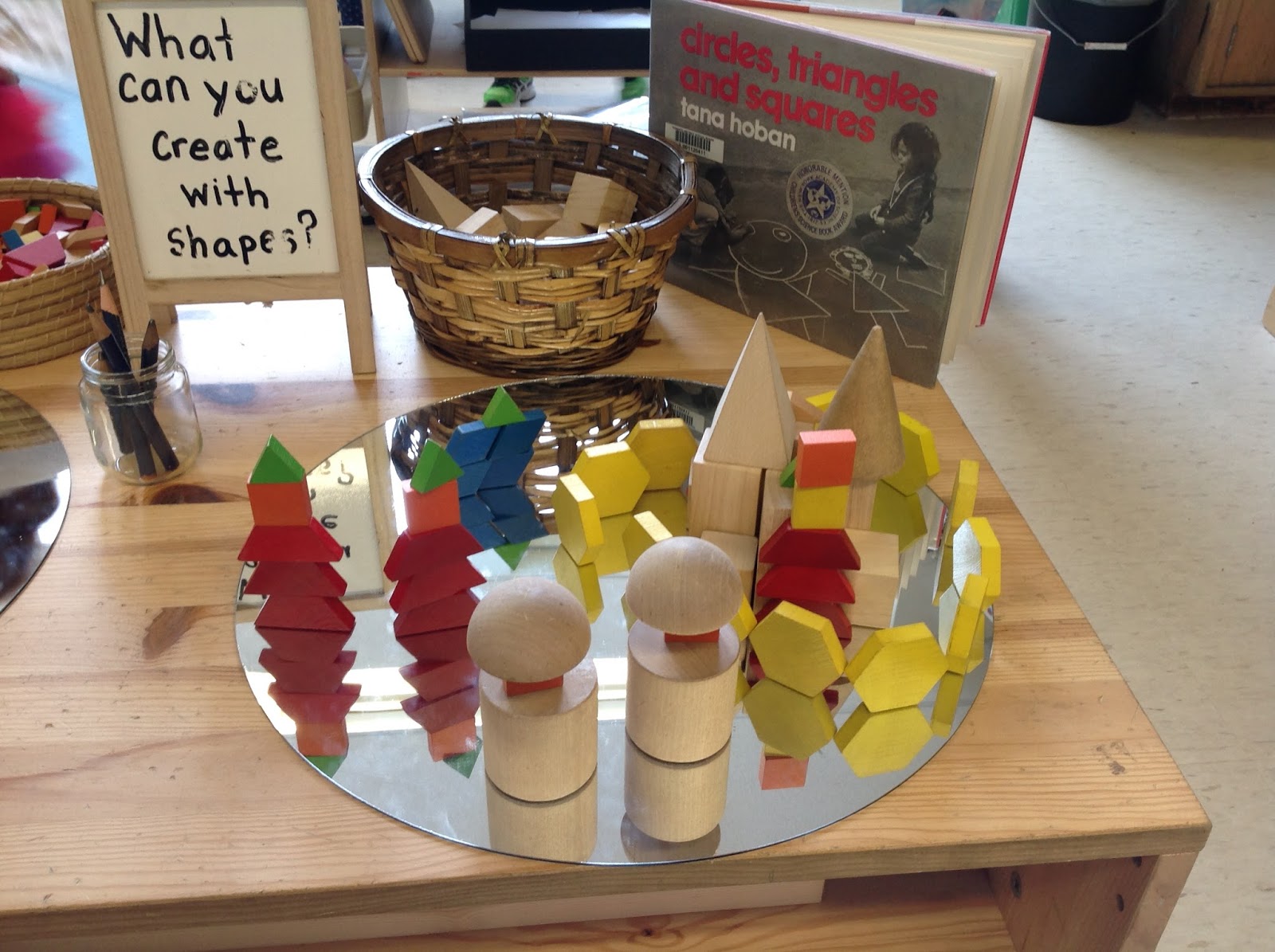Wonders in Kindergarten: Shape Shadows: Exploring 2D and 3D Shapes ...