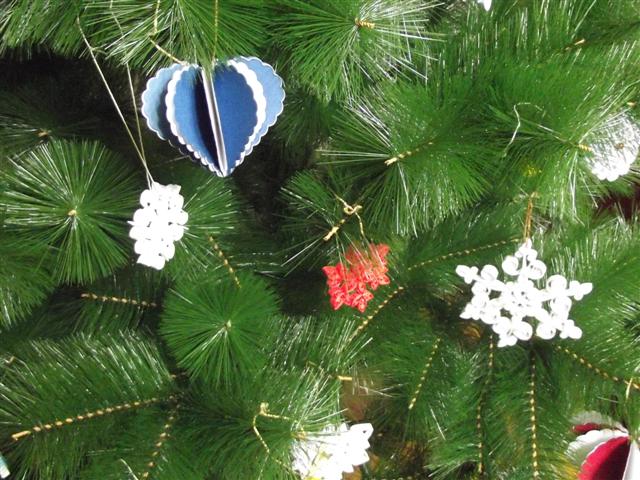 Felicitari handmade (realizate manual): Decoratiuni de brad handmade