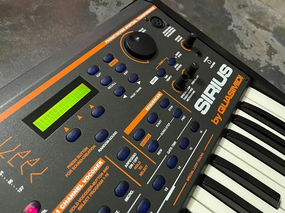 MATRIXSYNTH: Quasimidi Sirius Synthesizer/Vocoder/Drum Machine