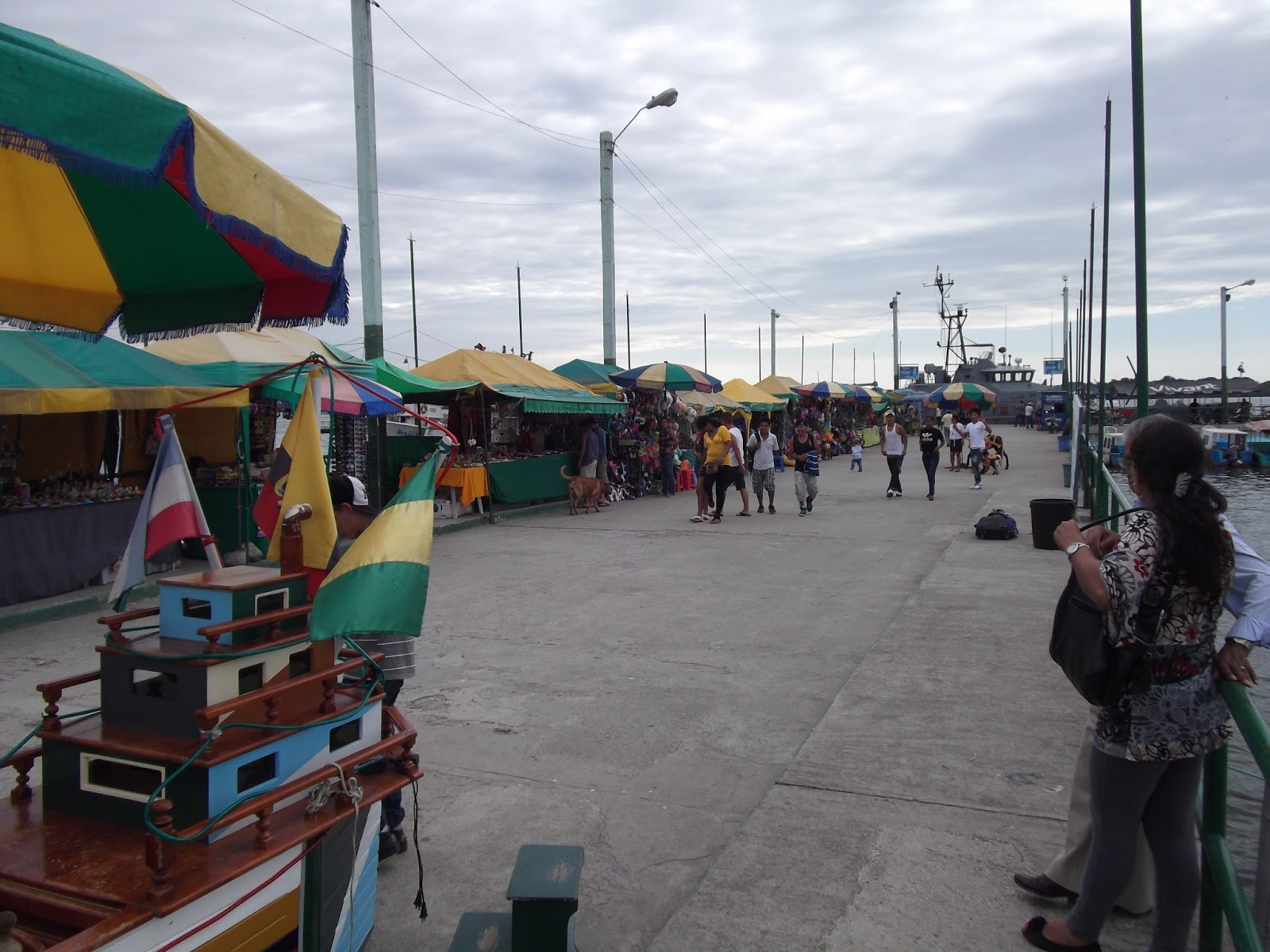 AAA LIVING IN CUENCA: Trip to Machala, Ecuador - the banana capitol of ...