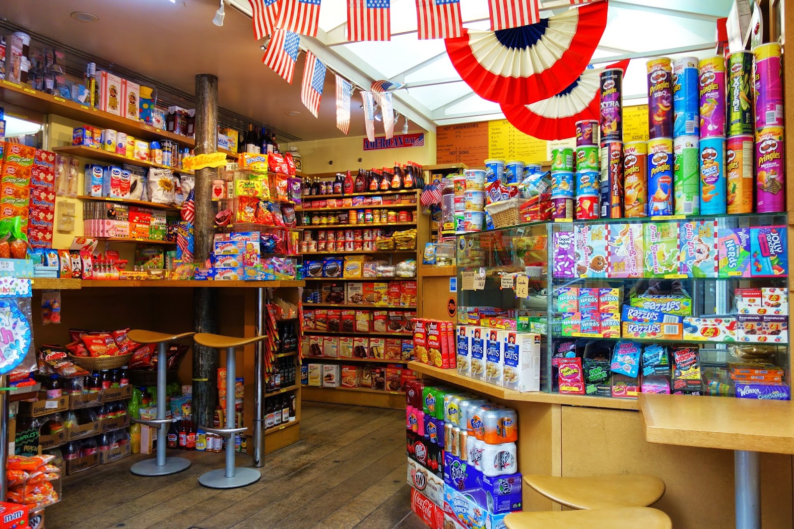 Nos Adresses : McCoy Café, l'épicerie-café de poche made in USA - Paris ...