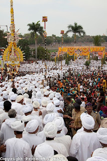 images.gallery: solapur siddheshwar yatra
