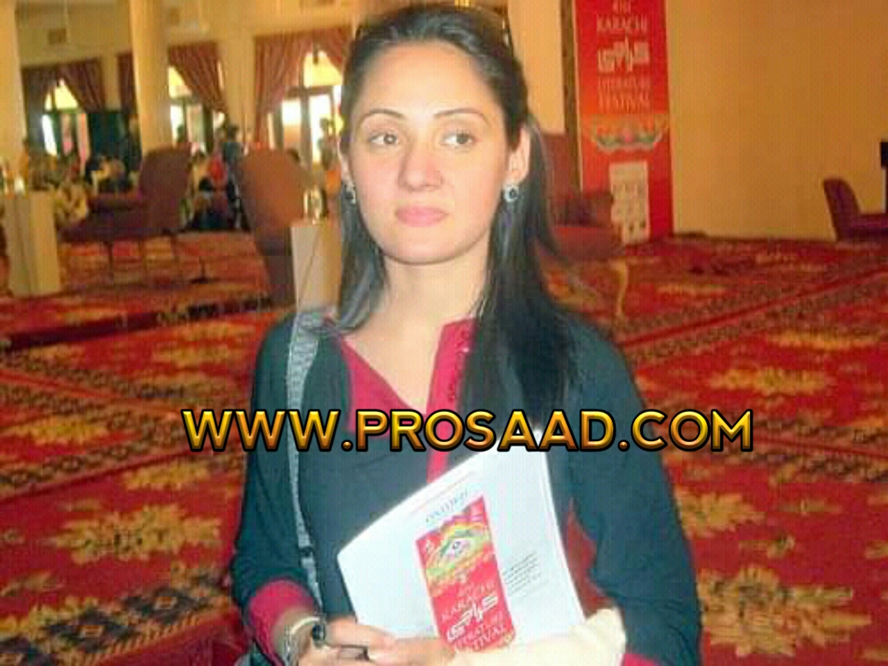 Gharida Farooqi Age Husband Twitter and Full Biography