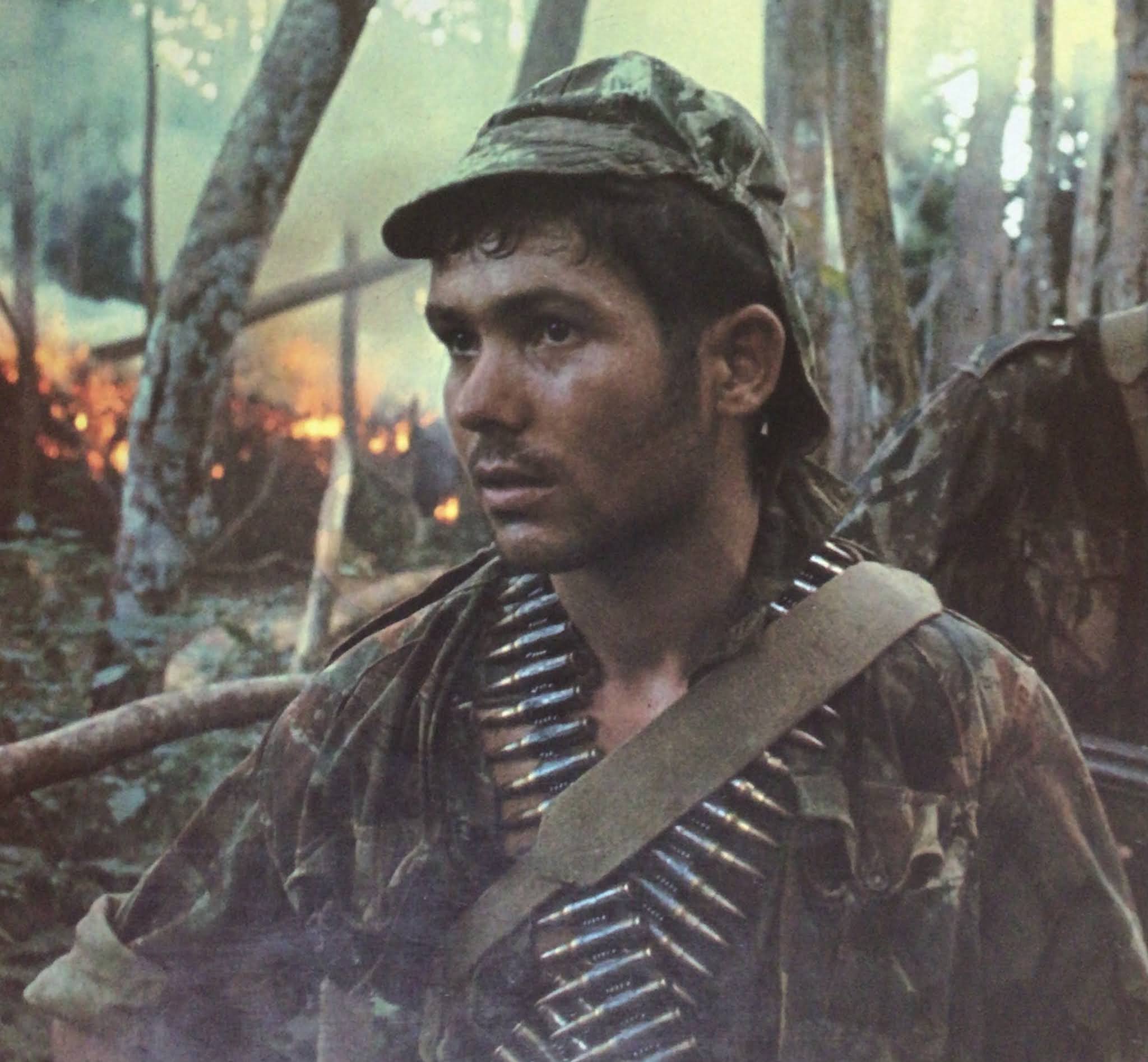 Livros Ultramar - Guerra Colonial: A Guerra no Mundo - ‘THE FIGHTING ...