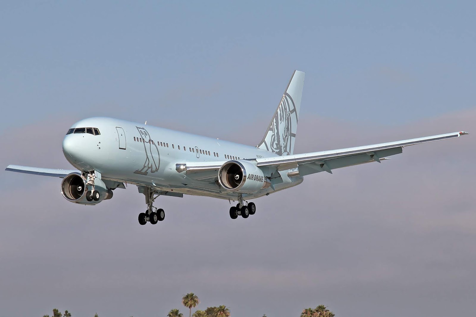 Aero Pacific Flightlines: Elan Express Boeing 767-24Q(ER) (28270/629 ...