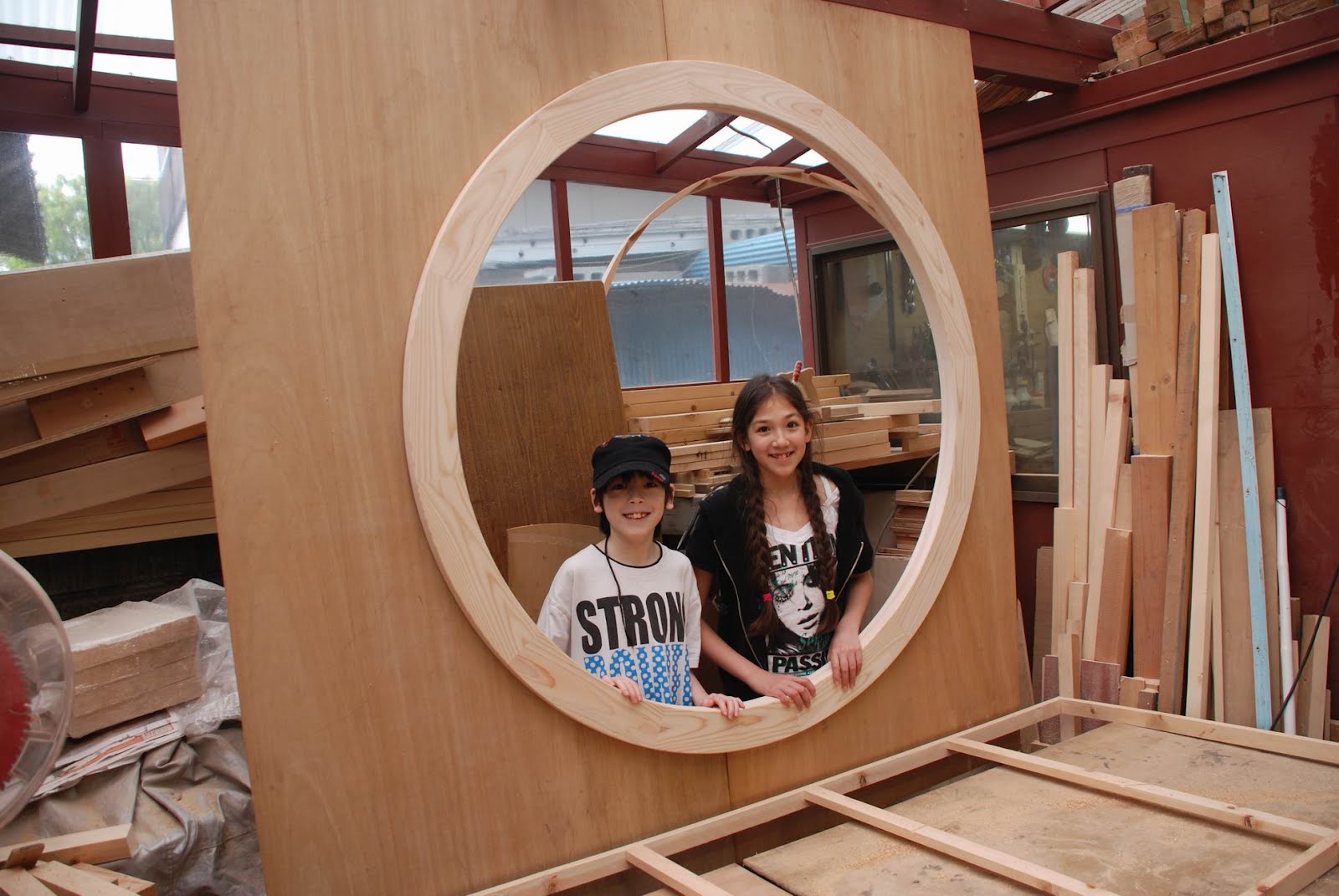 Our Japanese Eco-Kominka: Arnie makes a Japanese Circular Shoji Window.