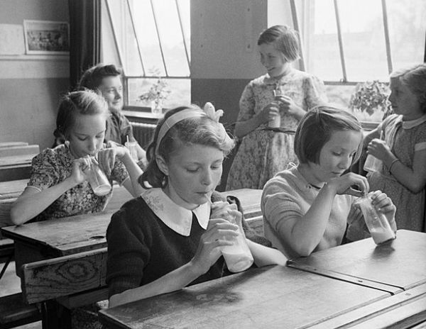 Onderwijs en zo voort ........: 5741. Dingen uit het onderwijsverleden ...