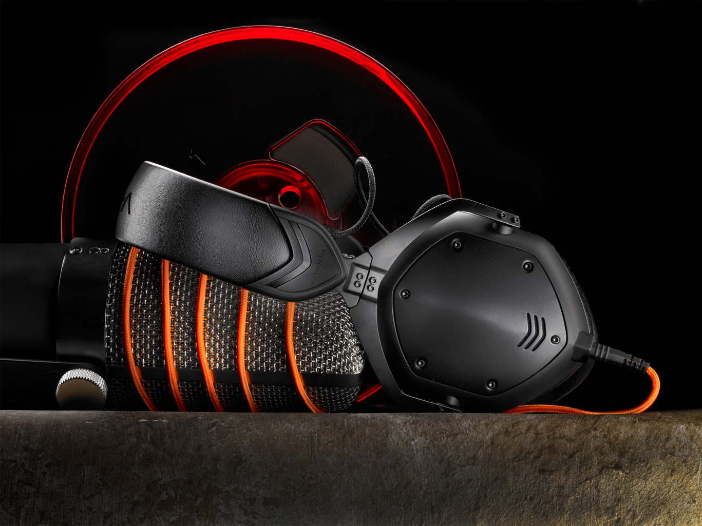 MashButtons: We ask and V- Moda delivers the M-100