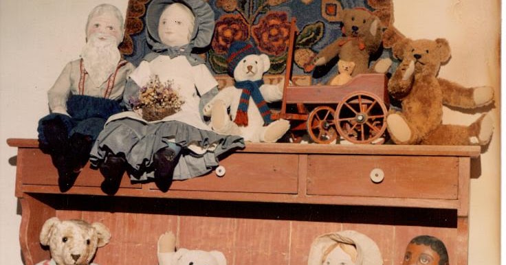 My Red Cape: Almost Thanksgiving, Belsnikles are peeking out of boxes ...