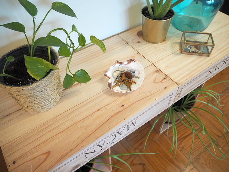 DIY Decor: Wine Crates Console Table - SUGAR LANE