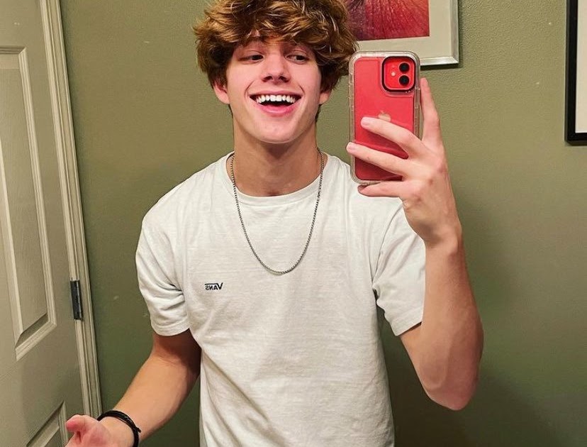 Lovely Boys: Sam Mooney