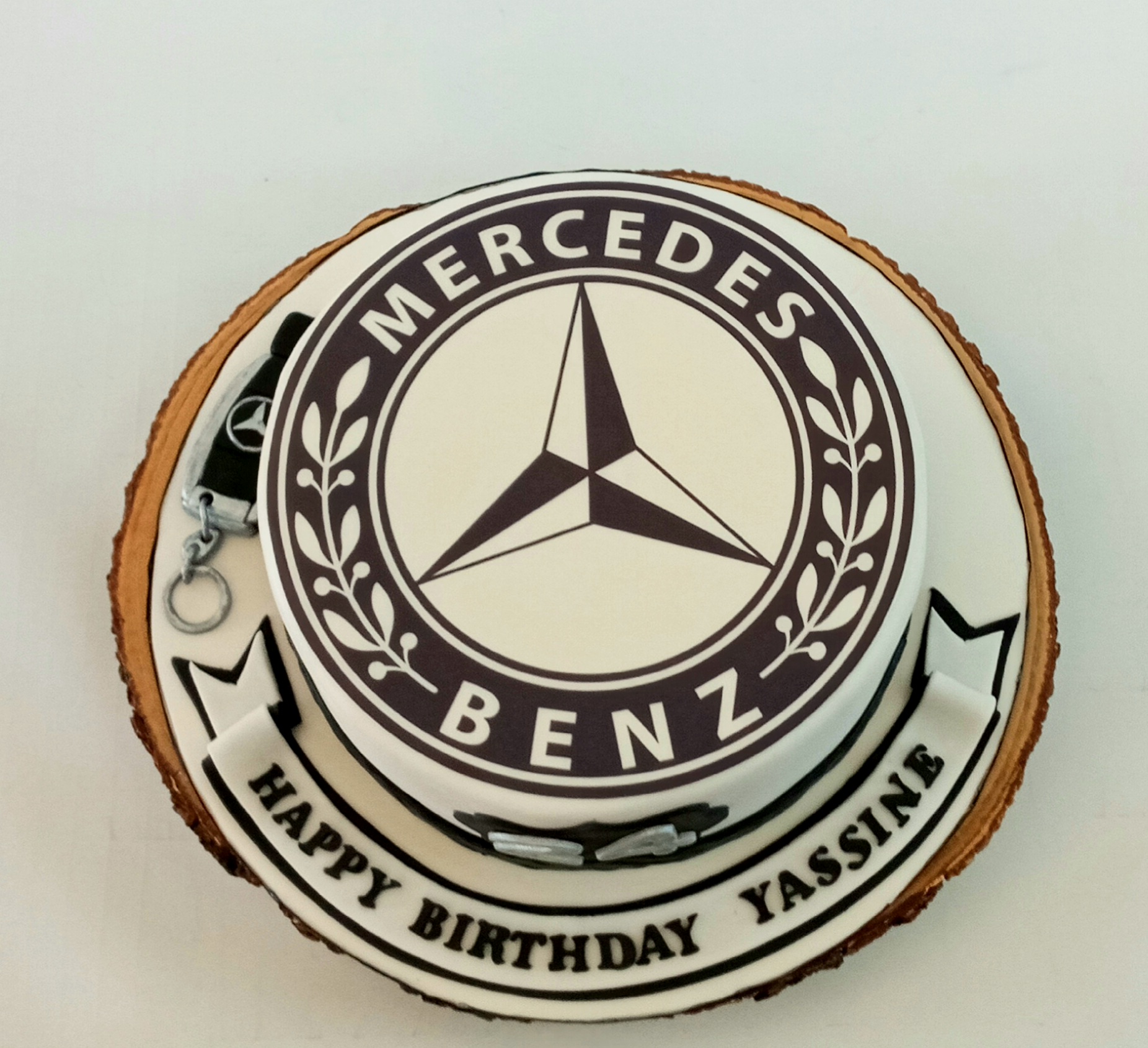 CakeSophia: Mercedes cake