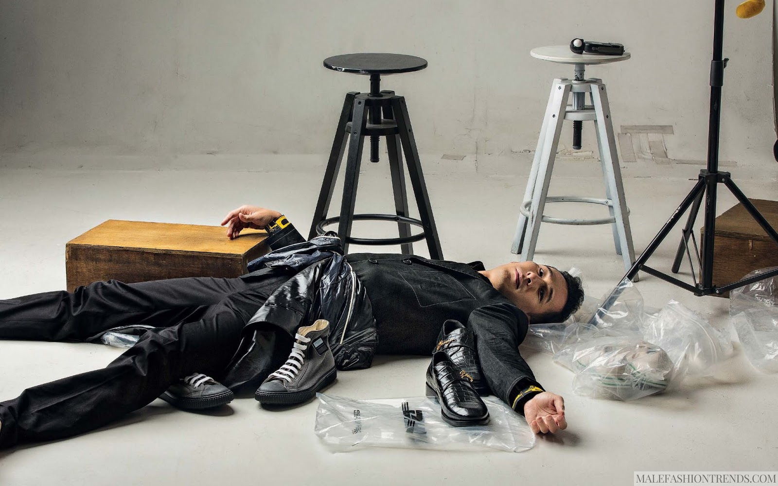 Shane Mardjuki para Esquire Singapur por Ronald Leong Shane Mardjuki para Esquire Singapur por Ronald Leong