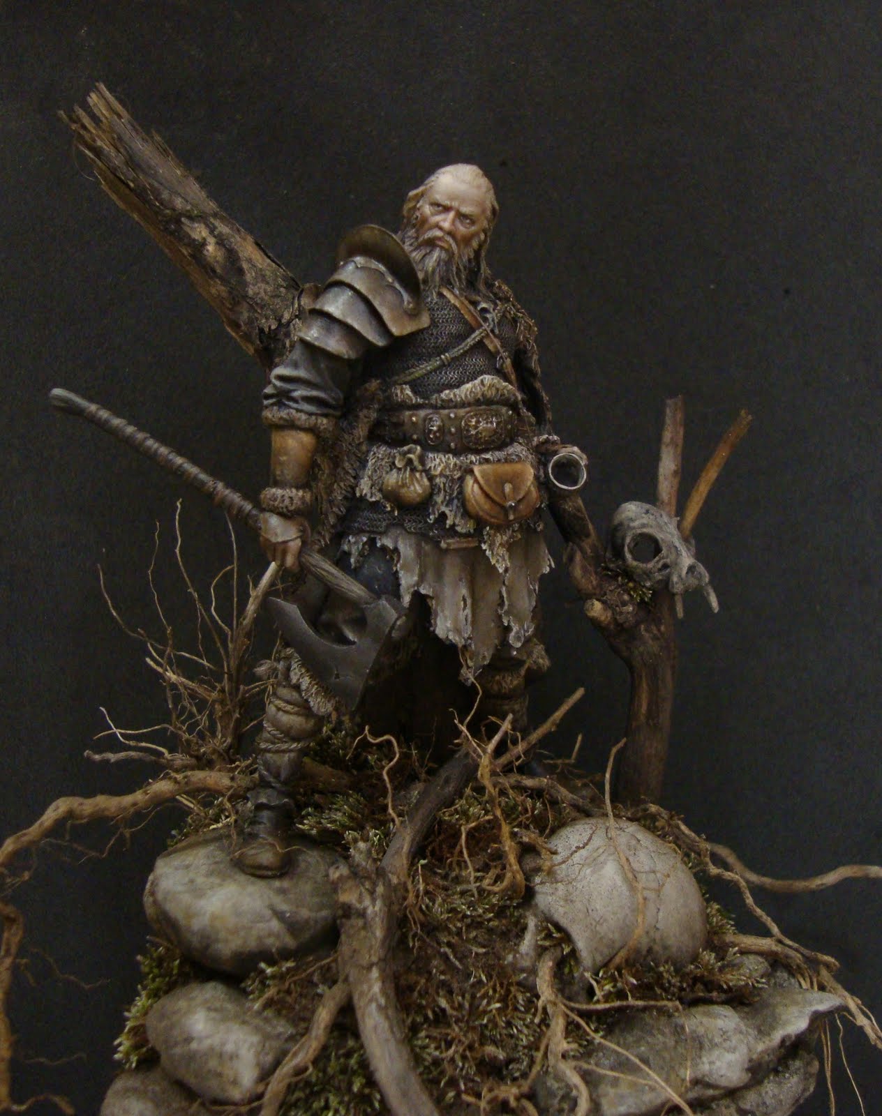 Beowulf | planetFigure | Miniatures