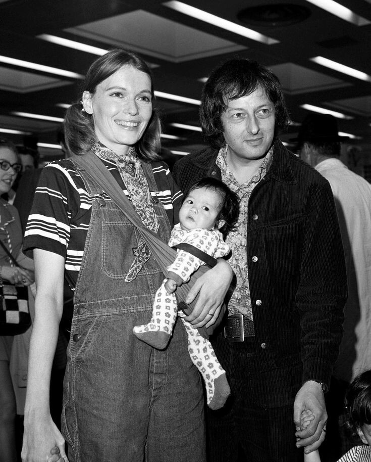 Kisah Cinta Segitiga Kontroversial Woody Allen, Mia Farrow Dan Soon Yi