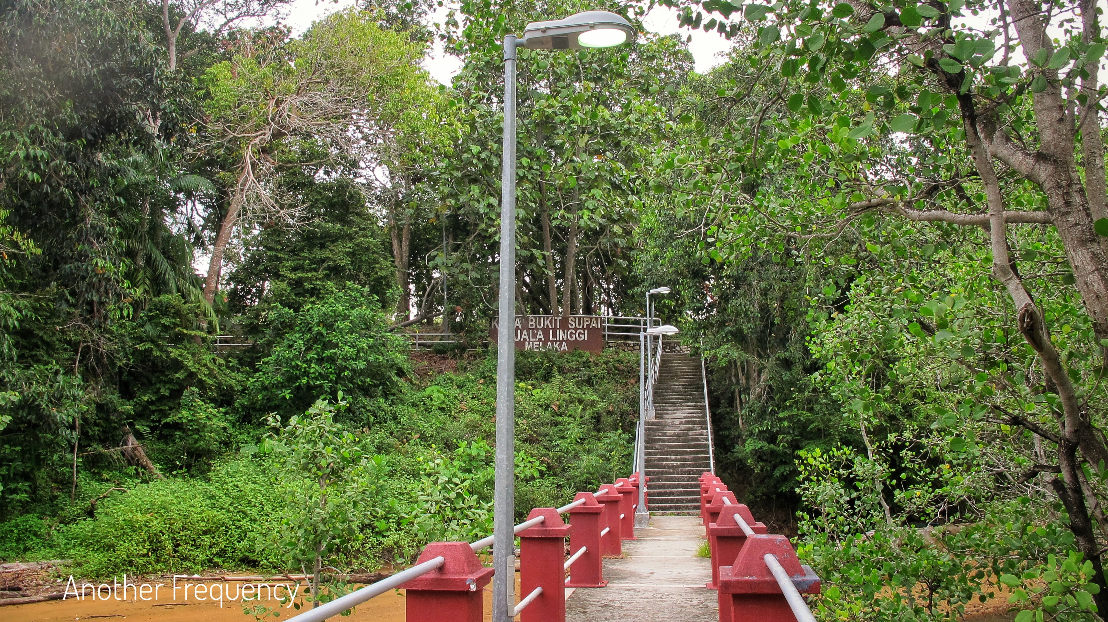 Another Frequency: 1908/20 - 马六甲瓜拉宁宜苏拜城堡 Fort Supai (Dutch Fort) / Kota ...